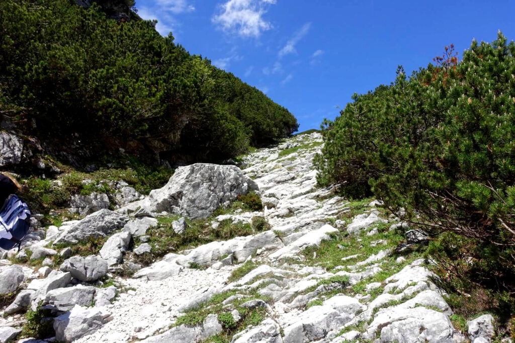 Zugspitze: How to hike the highest mountain of Germany in 1 day