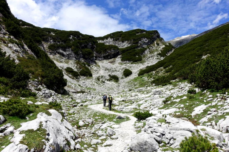 Zugspitze: How to hike the highest mountain of Germany in 1 day